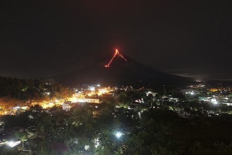 View Mayon Volcano Daraga Town Albay Editorial Stock Photo - Stock ...
