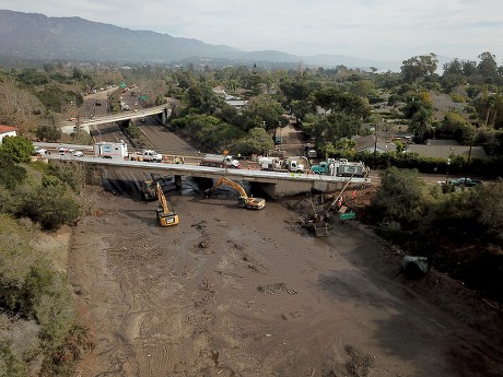 Crews Work Clear Mud Inundated 101 Editorial Stock Photo - Stock Image ...