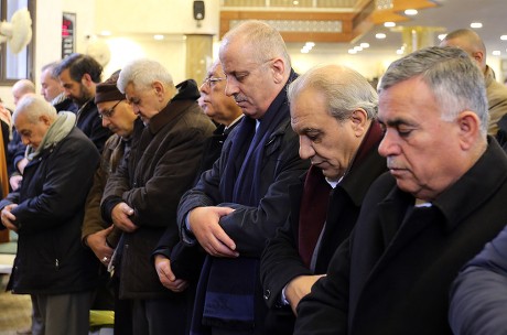 Palestinian Prime Minister Rami Hamdallah Prays Editorial Stock Photo ...