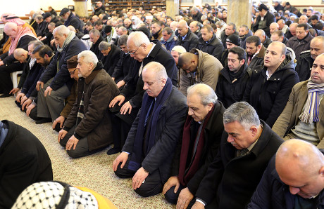 Palestinian Prime Minister Rami Hamdallah Prays Editorial Stock Photo ...