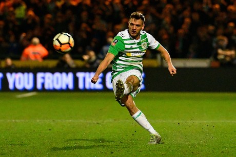 Ryan Dickson 11 Yeovil Town Crosses Editorial Stock Photo - Stock Image ...