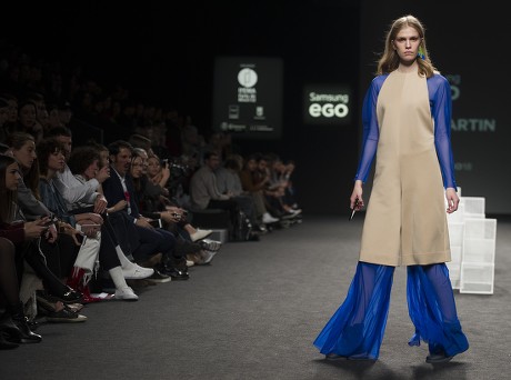 __COUNT__ imágenes de Maria Martin Studio show, Runway, Mercedes-Benz ...