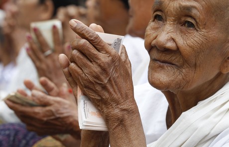 Cambodian Buddhist Followers Hold Money They Editorial Stock Photo ...
