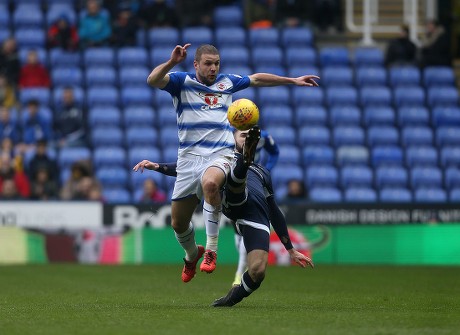 Millwalls Conor Mclaughlin Tackles Readings Joey Editorial Stock Photo ...