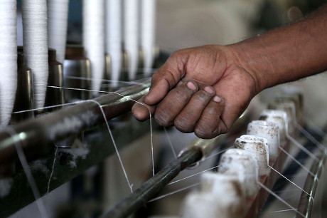 Man Works Power Loom Factory Karachi Editorial Stock Photo - Stock ...