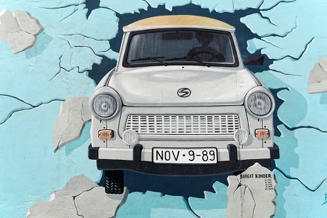 500 Car through wall Stock Pictures, Editorial Images and Stock Photos ...
