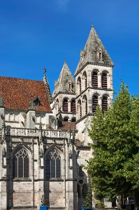 250 Church double tower Stock Pictures, Editorial Images and Stock ...