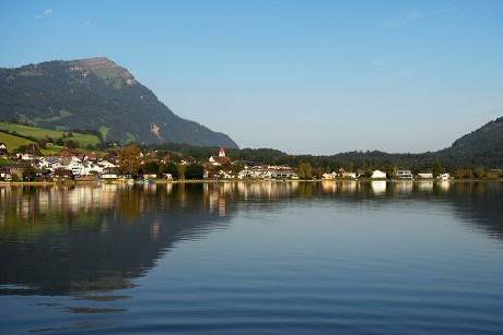Lauerzersee Behind Rigi Lauerz Canton Schwyz Editorial Stock Photo ...