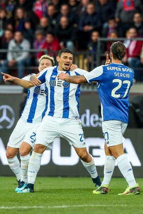 Chaves vs FC Porto, Portugal - 11 Feb 2018 Stock Pictures, Editorial ...