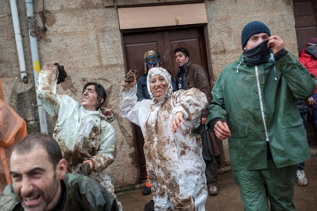 People Take Part Farrapada Mud War Editorial Stock Photo - Stock Image ...