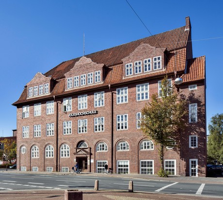 250 Vocational school building Stock Pictures, Editorial Images and ...