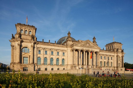 250 Old reichstag building Stock Pictures, Editorial Images and Stock ...