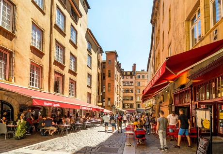 500 French street scene Stock Pictures, Editorial Images and Stock ...
