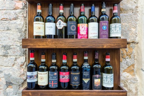 250 Italy wine bottle Stock Pictures, Editorial Images and Stock Photos ...