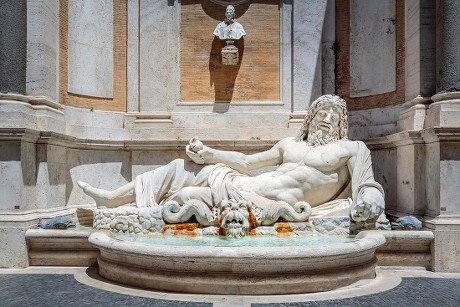 500 Colossal statue Stock Pictures, Editorial Images and Stock Photos ...