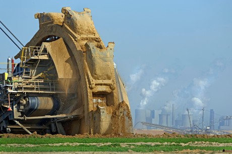 250 Supply dump Stock Pictures, Editorial Images and Stock Photos ...