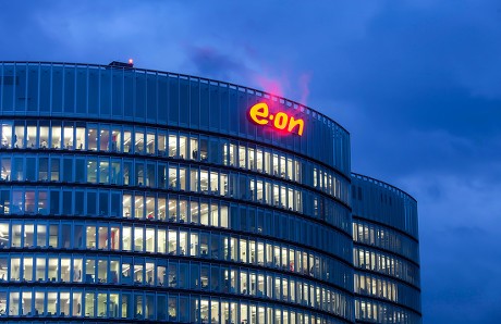43 E.on logo Stock Pictures, Editorial Images and Stock Photos ...