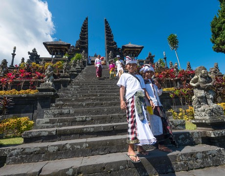 Devout Balinese Descend Stairs Split Gate Editorial Stock Photo - Stock ...