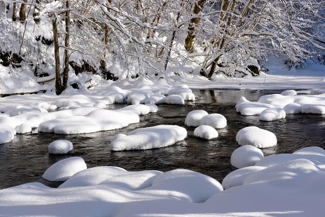 250 Snowy creek Stock Pictures, Editorial Images and Stock Photos ...