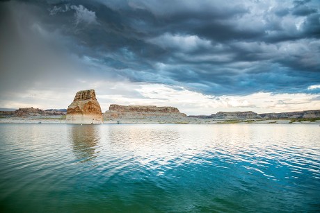 Lone Rock Lake Powell Utah Usa Editorial Stock Photo - Stock Image ...