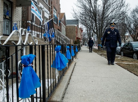 Chicago Police Officers Walk Past Blue Editorial Stock Photo - Stock ...