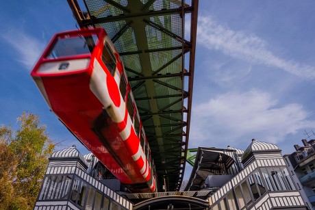 250 Elevated railway track Stock Pictures, Editorial Images and Stock ...