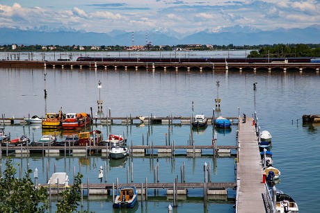 91 Embankment dam Stock Pictures, Editorial Images and Stock Photos ...