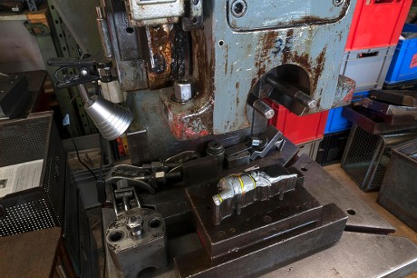 500 Workbench Stock Pictures, Editorial Images and Stock Photos ...