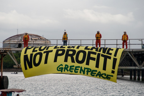 Greenpeace eco-warriors storm Shell refinery, Batangas, Philippines ...
