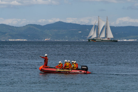 Greenpeace eco-warriors storm Shell refinery, Batangas, Philippines ...