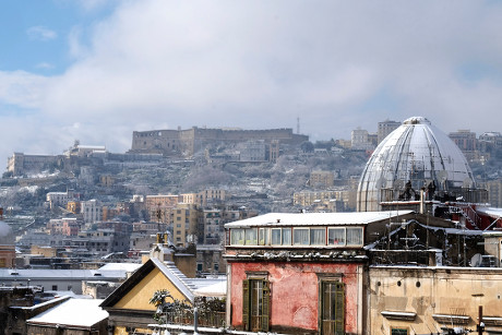 Snow in Naples, Italy - 27 Feb 2018 Stock Pictures, Editorial Images ...