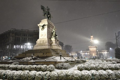 snow milan Stock Photos (Exclusive) | Shutterstock