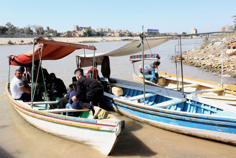 Iraqis Disembark Small Boat On Tigris Editorial Stock Photo - Stock ...