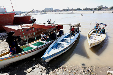 500 Small boat traffic Stock Pictures, Editorial Images and Stock ...
