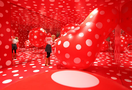 Yayoi Kusama Dots Obsession 2004 Editorial Stock Photo - Stock Image ...