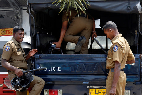 37 Sri lankan police patrol Stock Pictures, Editorial Images and Stock ...