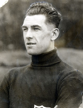 Dan Lewis 19021965 Arsenal Goalkeeper Whose Editorial Stock Photo ...