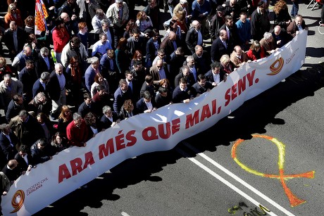 __COUNT__ Protest against political blockage in Catalonia, Barcelona ...