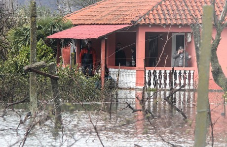 LOCALS WAIT EVACUATION BY EMERGENCY SERVICES Editorial Stock Photo ...