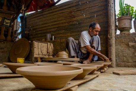Kashmiri Potter Earthen Pot On Traditional Editorial Stock Photo ...