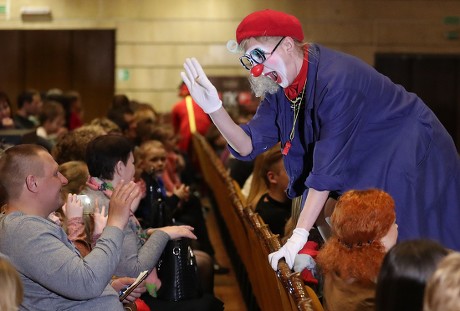 250 Mime show Stock Pictures, Editorial Images and Stock Photos ...