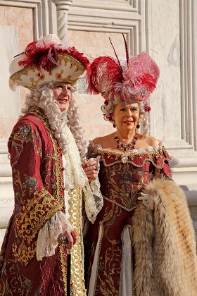750 Historical pageant Stock Pictures, Editorial Images and Stock ...