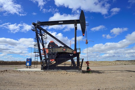 250 Extraction pump Stock Pictures, Editorial Images and Stock Photos ...