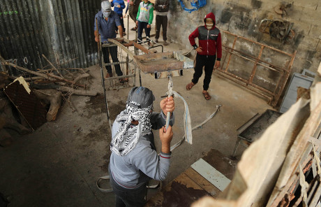 Palestinian Protesters Make Catapult Use Throw Editorial Stock Photo ...
