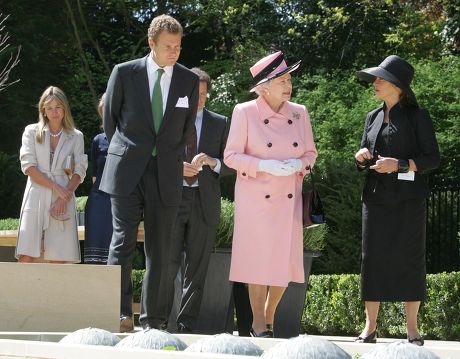 Queen Accompanied By Lord Rothermere Opens Editorial Stock Photo ...