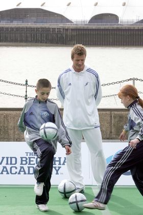 David Beckham Footballer Children Chingford Foundation Editorial Stock ...