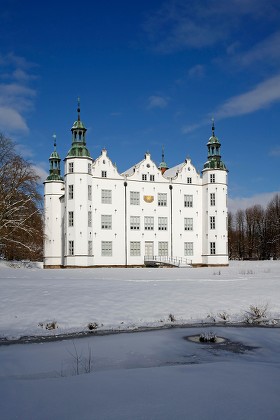Castle Ahrensburg Snow Ahrensburg District Stormarn Editorial Stock ...