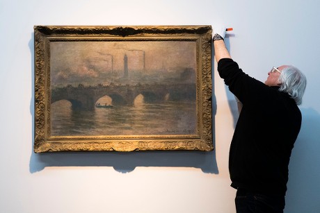 Museum Technicians Mounts Painting Waterloo Bridge Editorial Stock ...