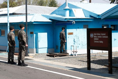 South Korean Soldiers Stand Guard Joint Editorial Stock Photo - Stock ...
