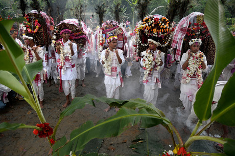Villagers Perform Ritual Their Idols While Editorial Stock Photo ...